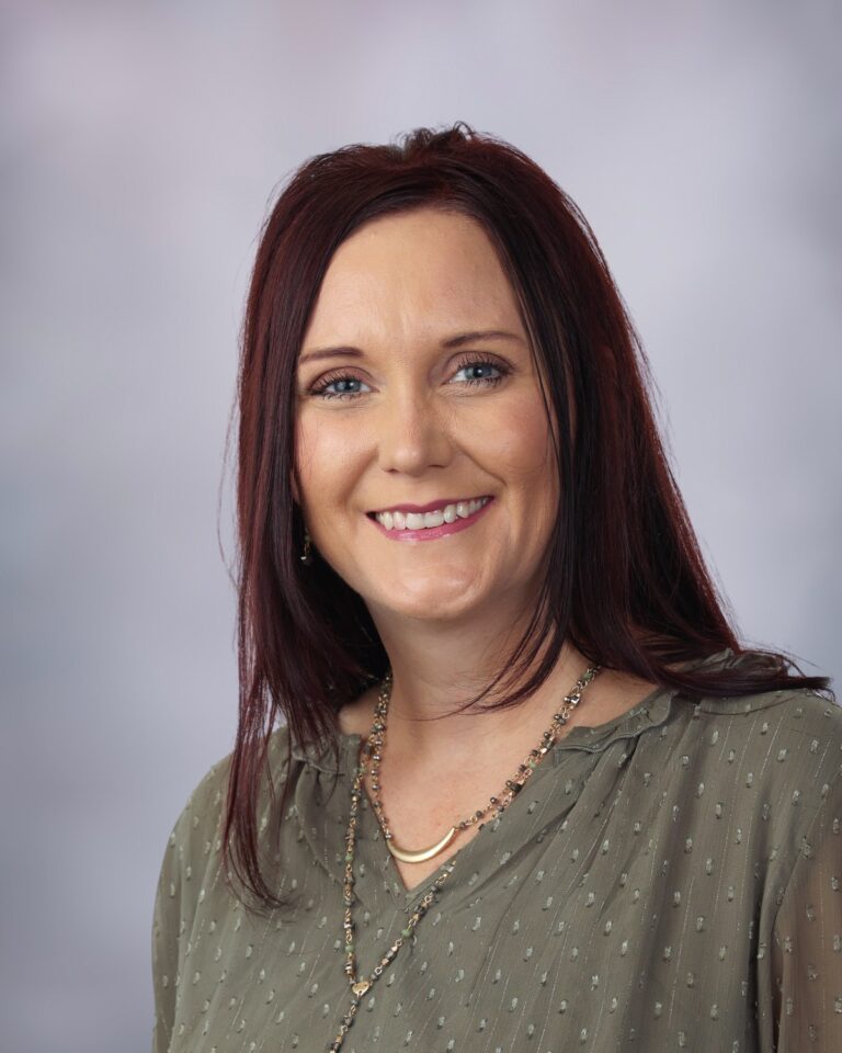 Mrs. Catherine Huggins – Lynden Christian School