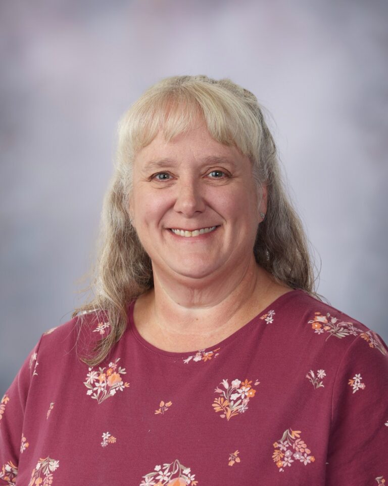 Mrs. Lisa Quehrn – Lynden Christian School