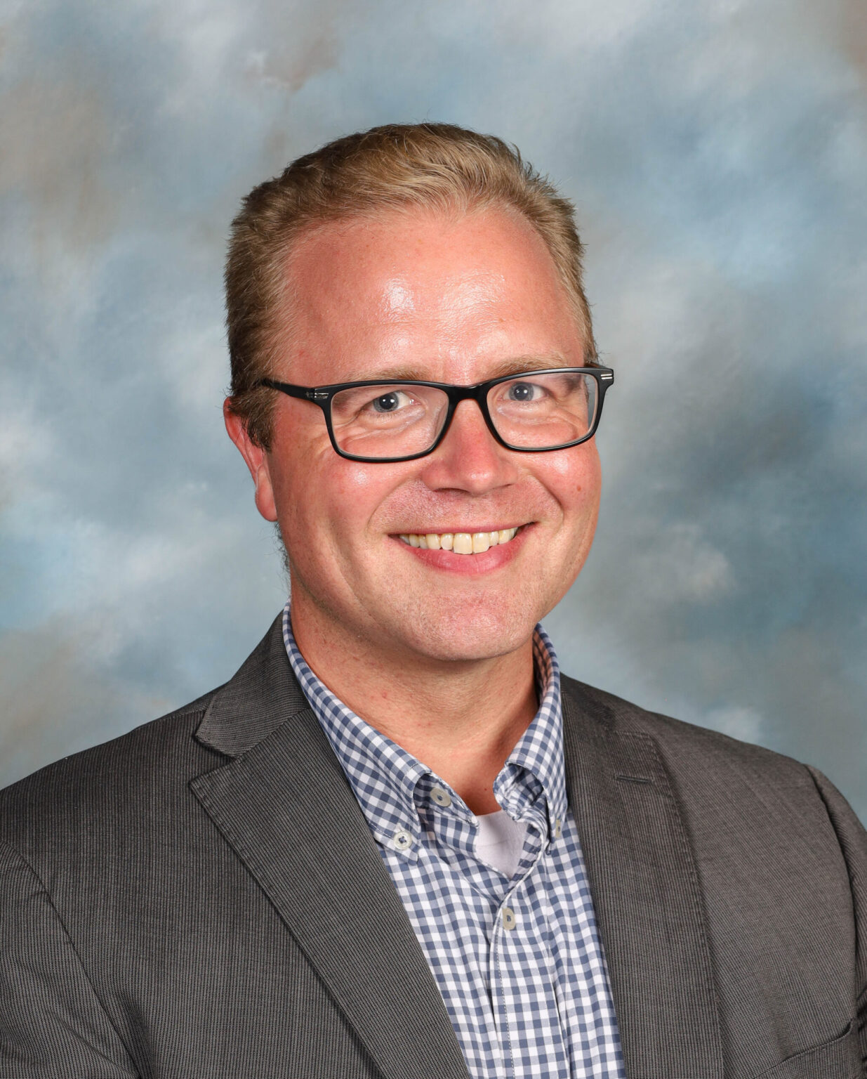 Mr. Nathaniel Olson – Lynden Christian School